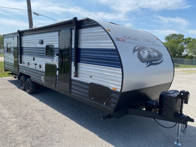 2023 Grey Wolf Limited 27RR Toy Hauler Camper Trailer RV – Steinbach ...
