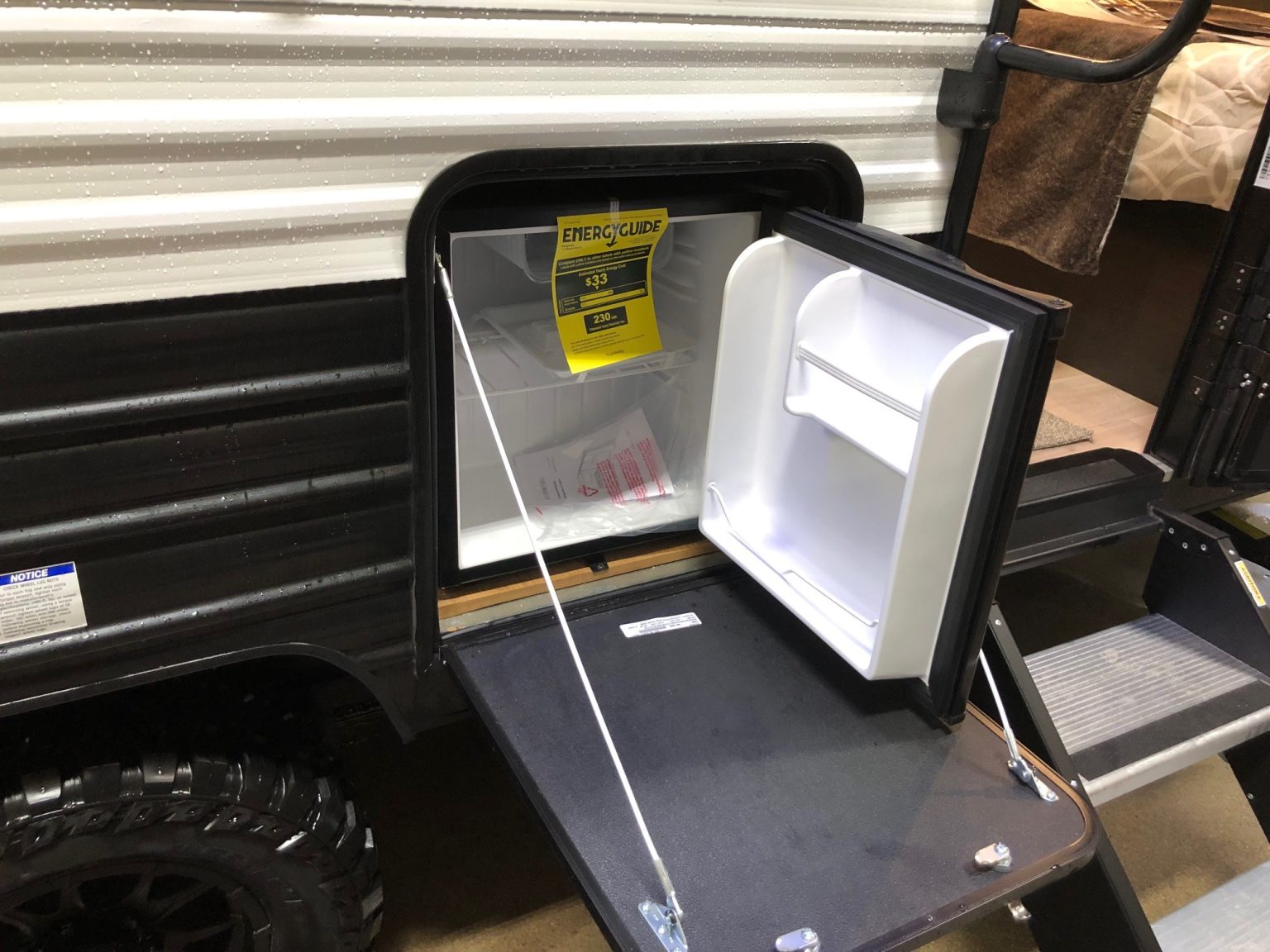 2025 Wolf Pup Limited 16BHS Small Bunk Model Camper Trailer RV ...