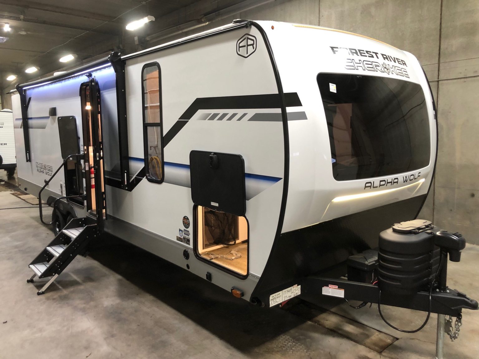 2025 Alpha Wolf Limited 23DBH-L Bunk Model Camper Trailer – Steinbach ...