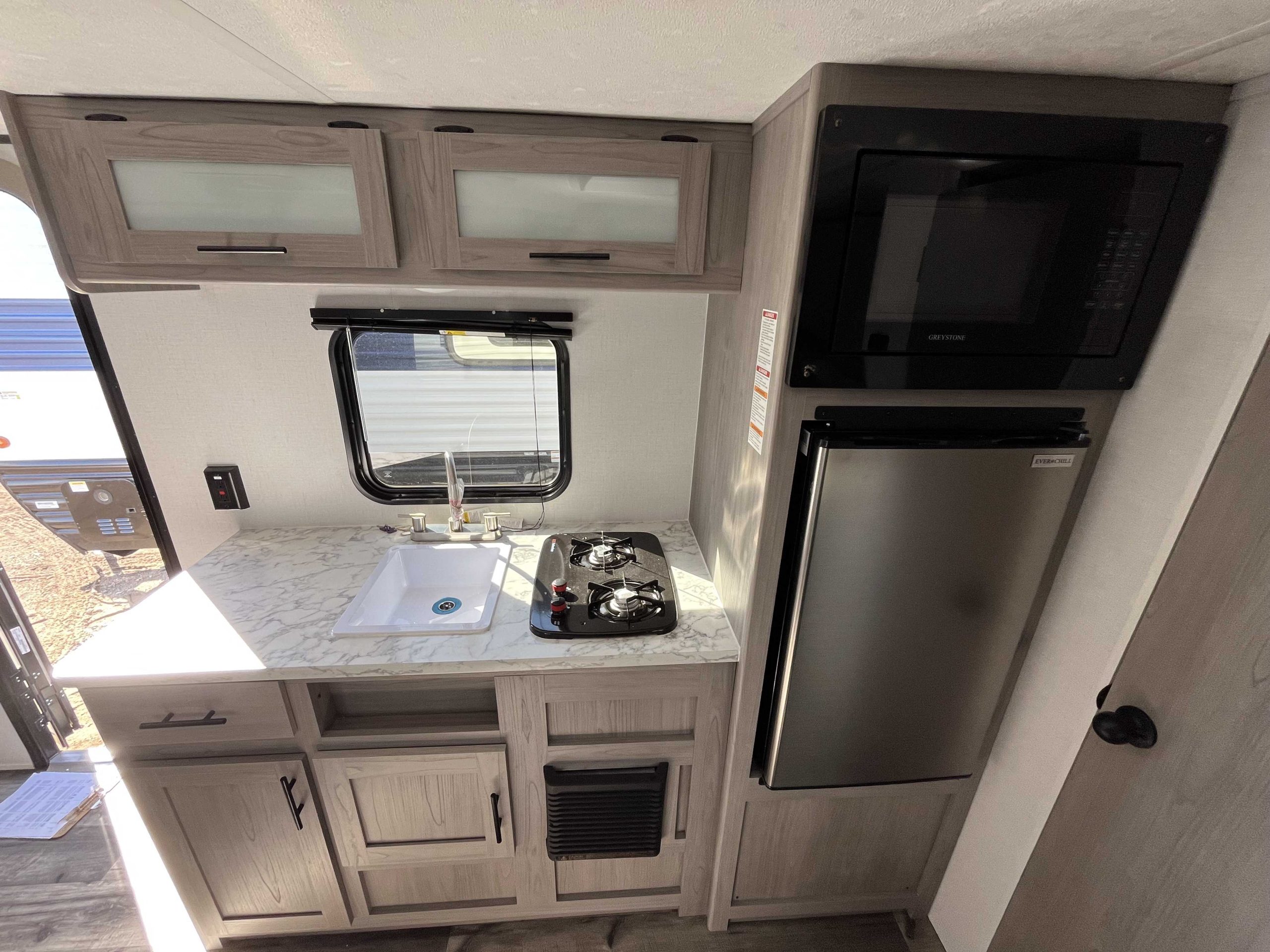 2025 Dutchmen Aspen Trail Mini 17BH Small Bunk Camper Trailer ...
