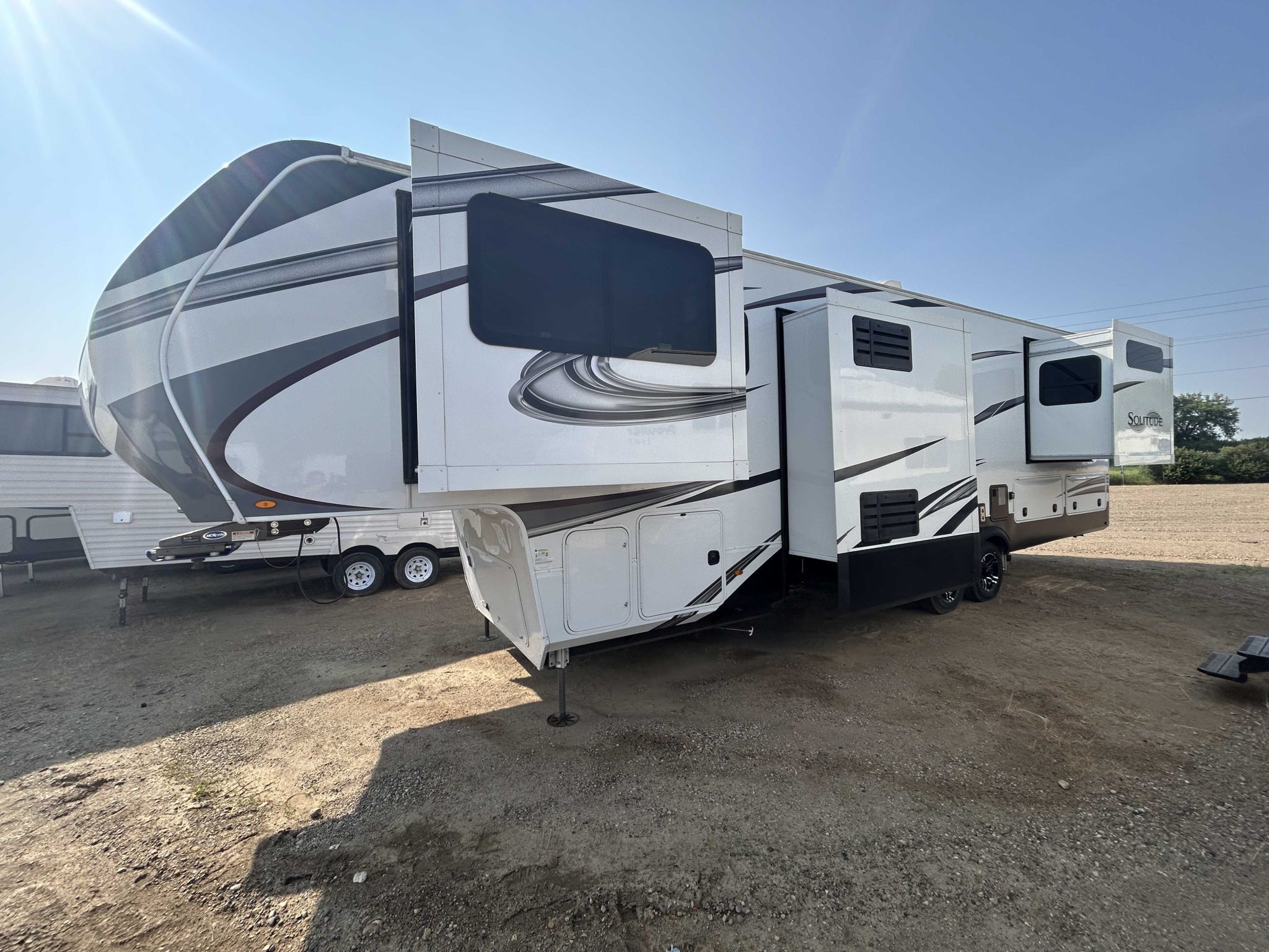 2021 Grand Design Solitude 346FLS Couples Model 5th Wheel Camper RV ...
