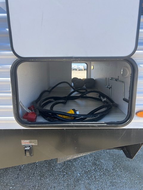 2024 East West Della Terra 300DB Bunk Model 2 Bathroom Camper Trailer ...
