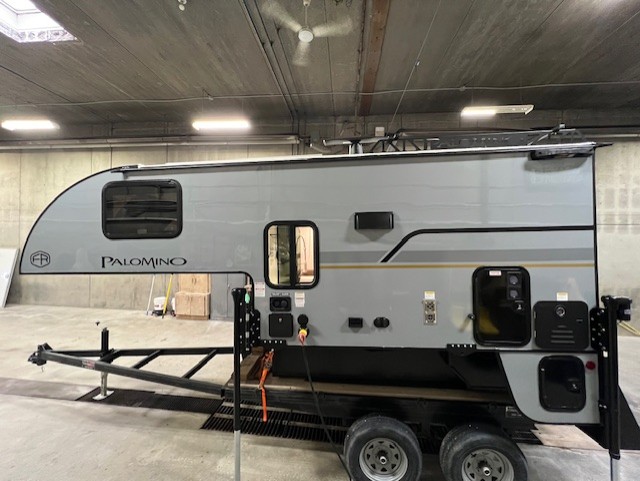 2026 Palomino Backpack HS-8801 Hardside Slide-In Truck Bed Camper ...