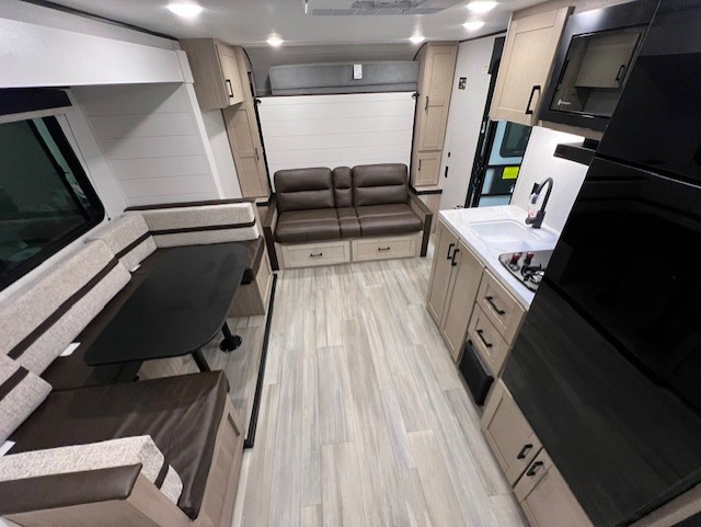 2026 Prowler Lynx 1802MBS Bunk Model Camper Trailer w/Slide-Out Murphy ...