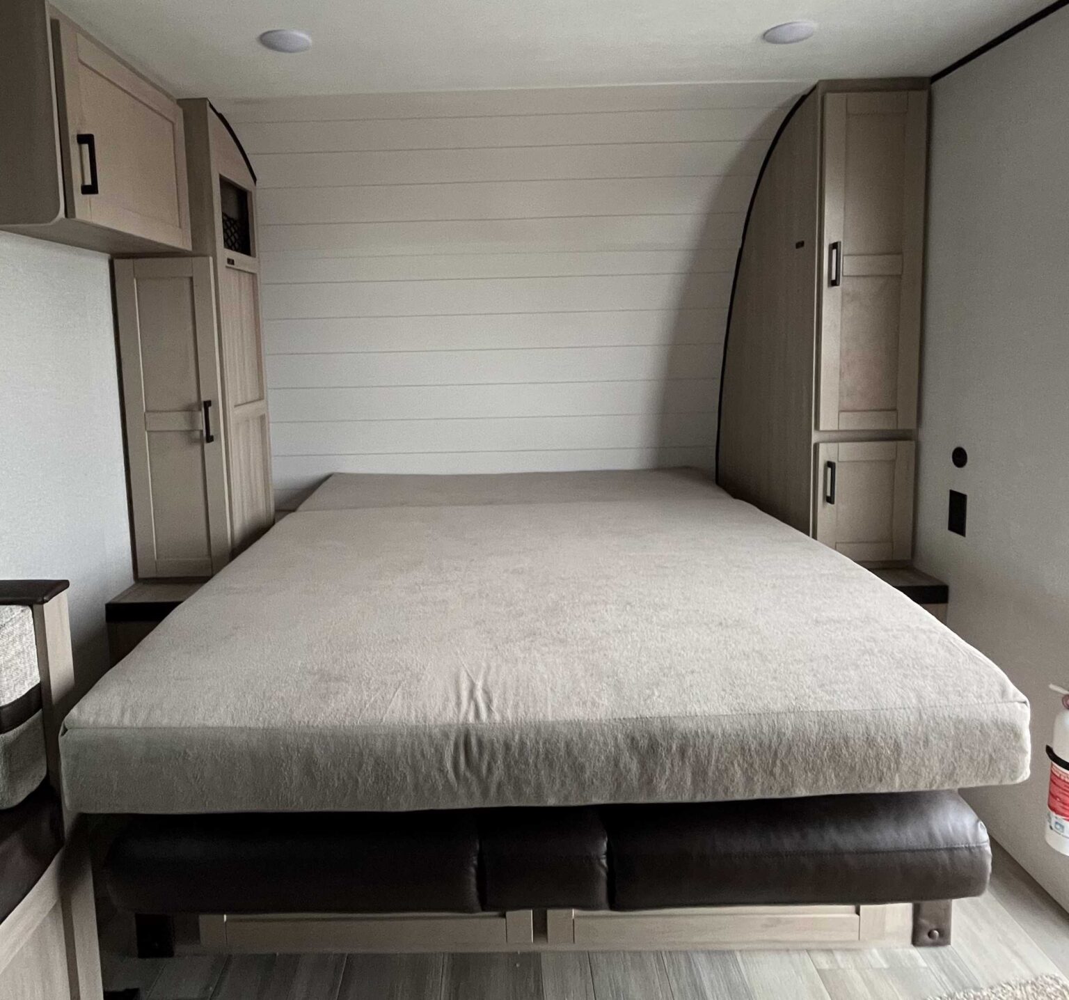 2026 Prowler Lynx 1802MBS Bunk Model Camper Trailer w/Slide-Out Murphy ...