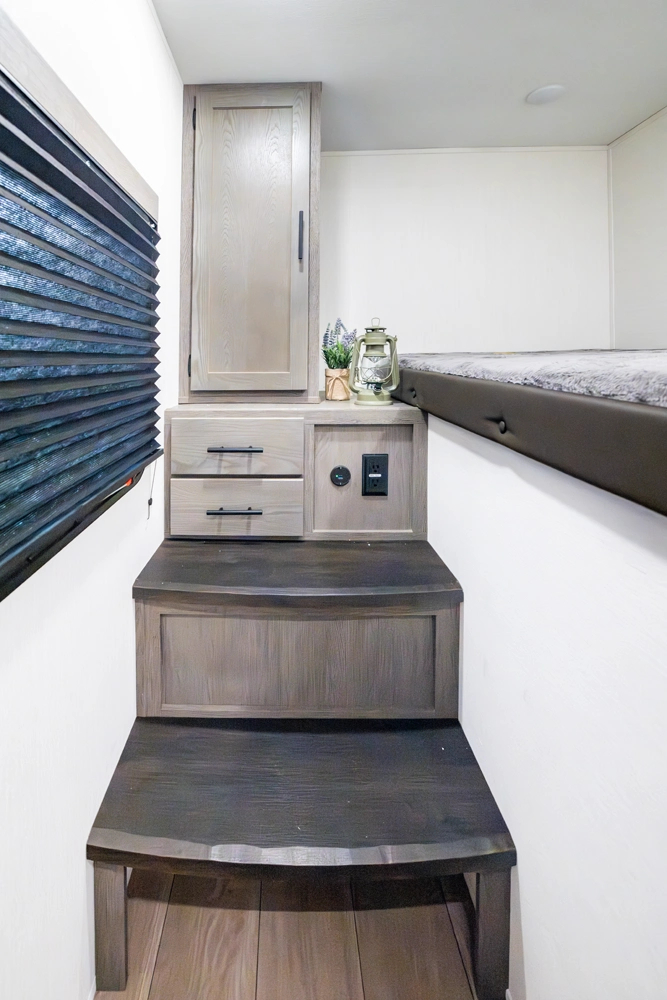 2026 Alpha Wolf Limited 29DCB-L Bunk Room Camper Trailer RV – Steinbach ...