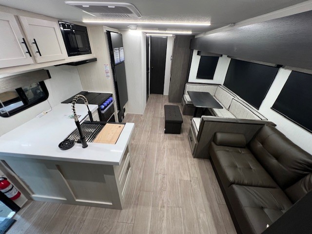 2026 Alpha Wolf Limited 280QBS-L Double Bedroom Camper Trailer RV ...